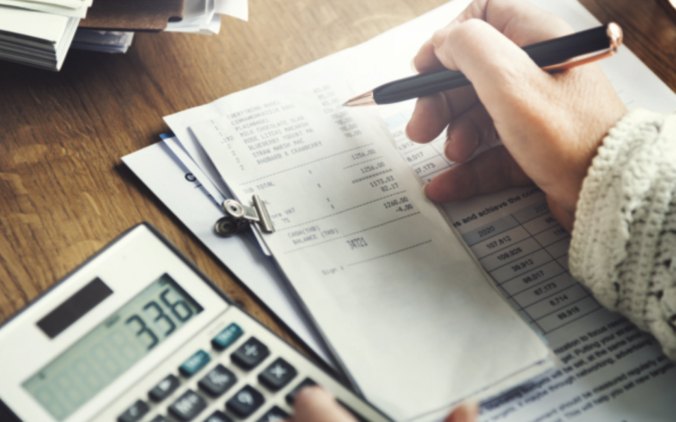 How to regain control over your finances - Resources - FADOQ - Réseau ...