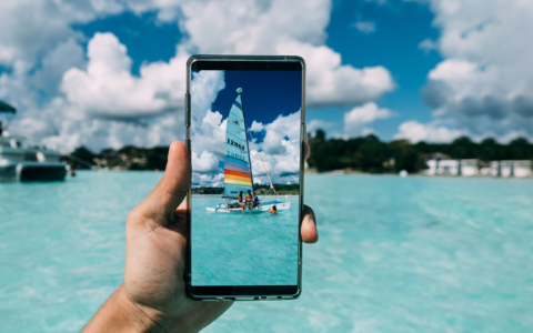 FADOQ - Le Réseau FADOQ est le plus grand organisme d’aînés au Canada